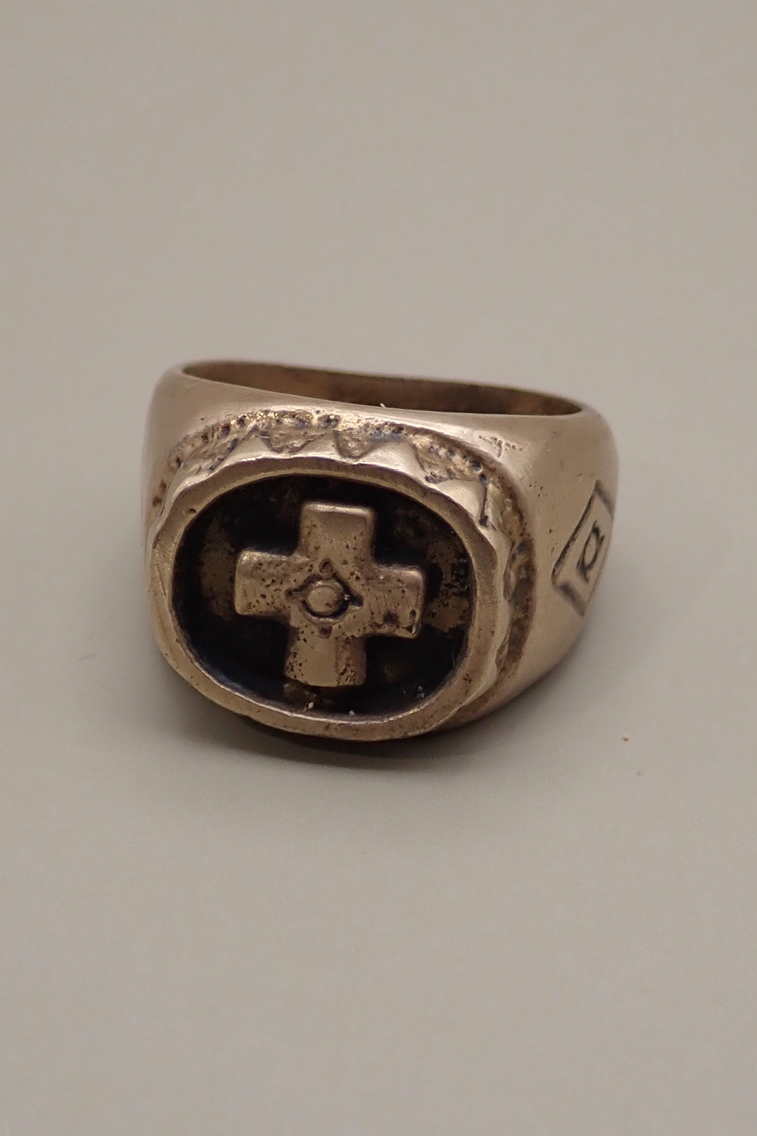 CROSS RING – Dirty Hands Jewelry